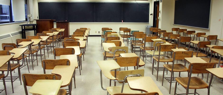 aula-pupitres-escuela - Fernando Díaz Villanueva